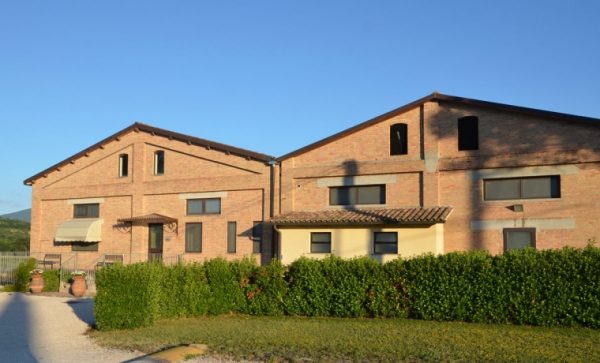 Sintek specializzata nella produzione di contenitori plastici - Sintek Srl